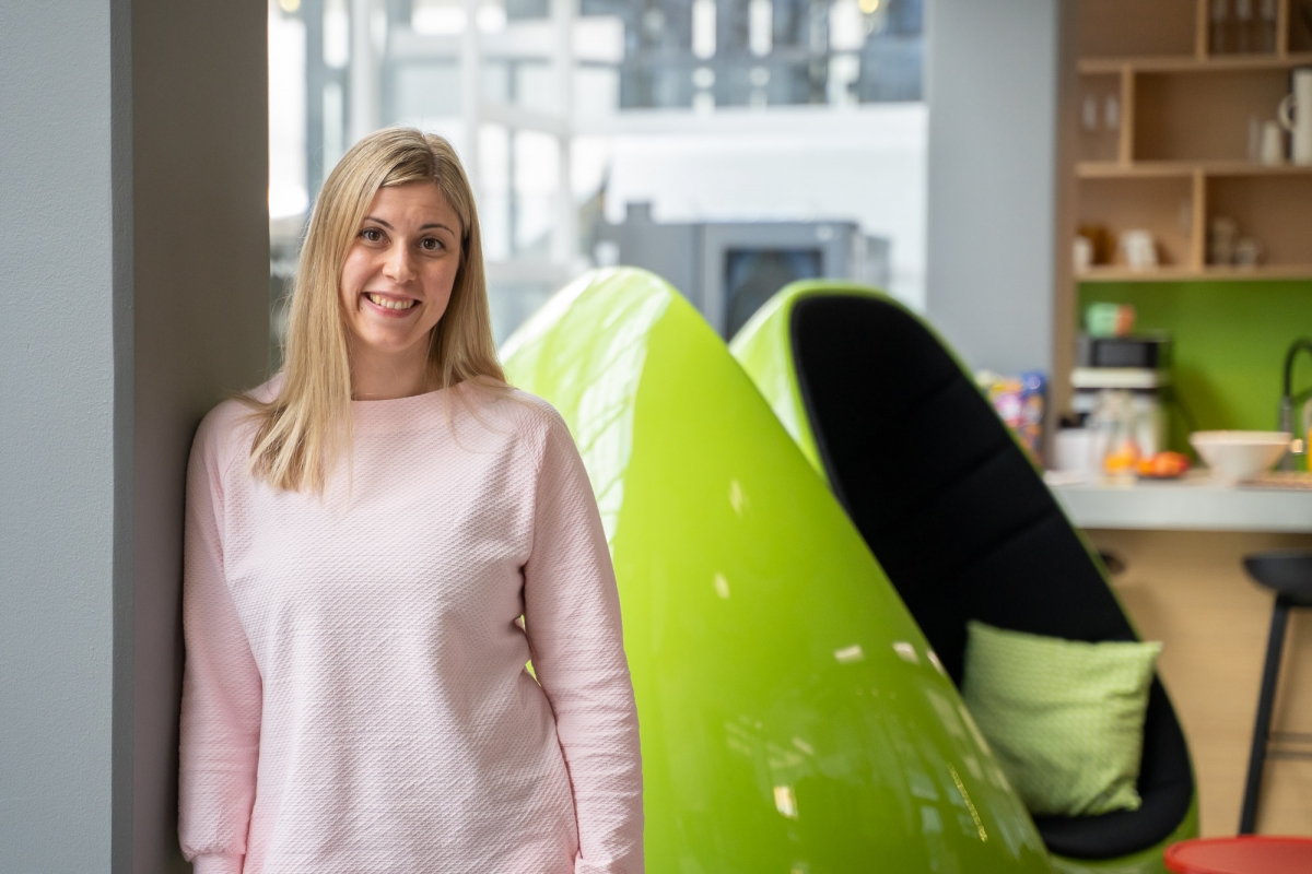 Annika Pakula vaihtoi painotuotteet toimitiloihin - Turun ...